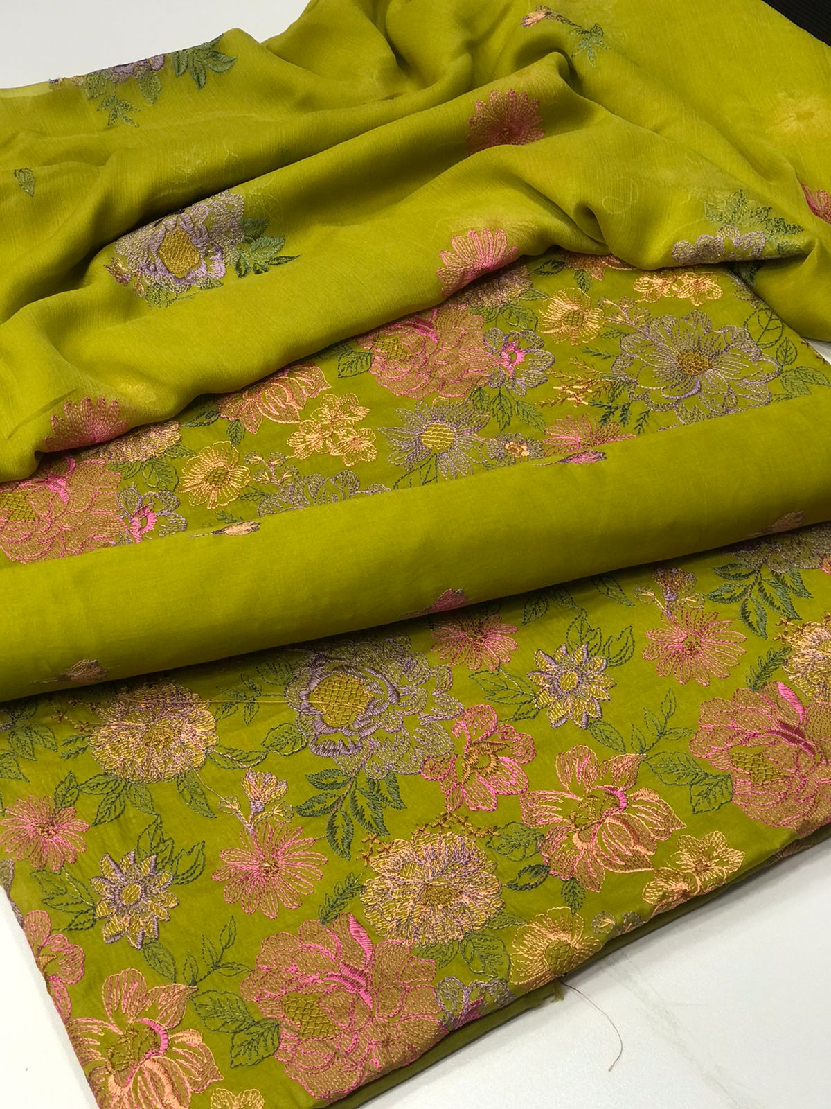 Bareeza 3 piece lawn – ejaazcollection